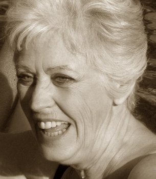 Louise Cardinal (née Charbonneau) - Urgel Bourgie