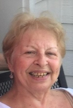 Denise Gauthier (née Mérineau) - Urgel Bourgie